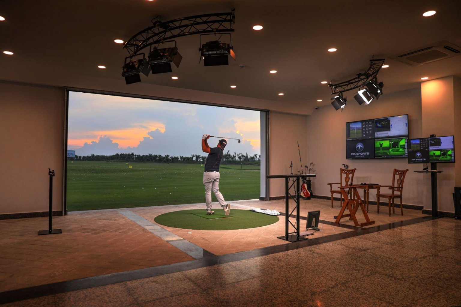 TrackMan 4 Launch Monitor / Golf Simulator | Golf Swing Systems