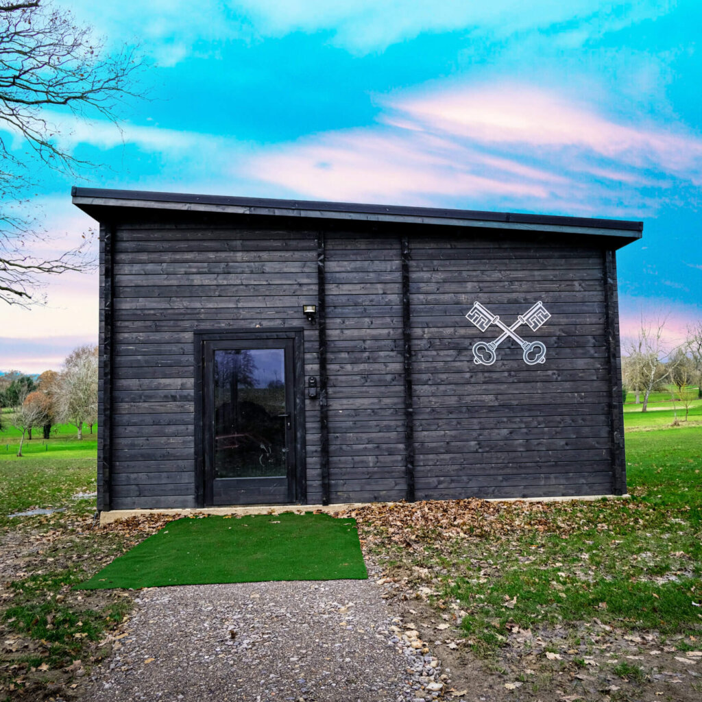 Build a perfect golf garden cabin for under £55k | Golf Swing Systems
