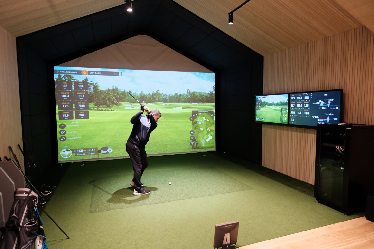 HD Golf Impact Screens | Golf Swing Systems
