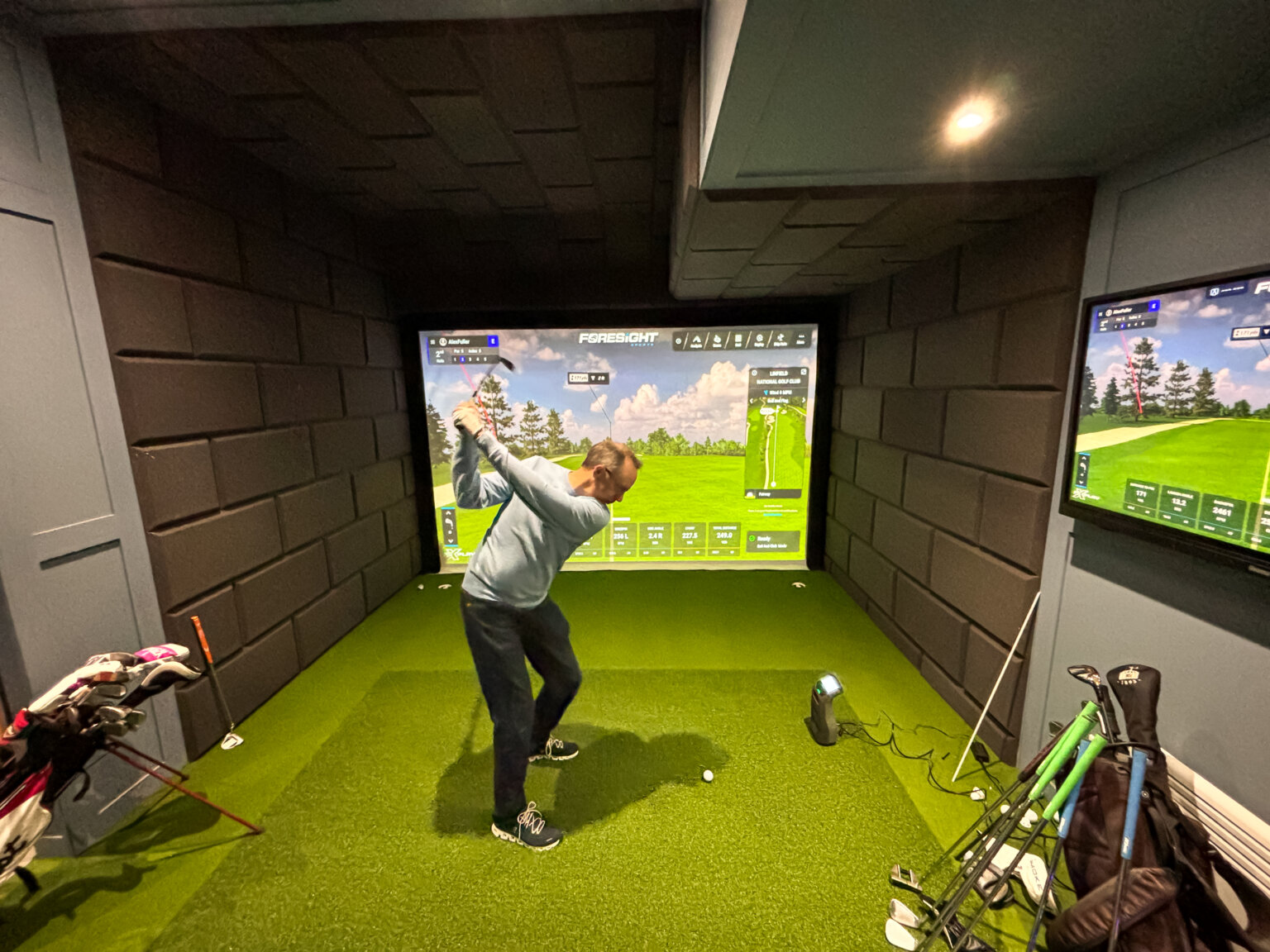 Golf Training with Virtual Reality (VR) | Golf Swing Systems